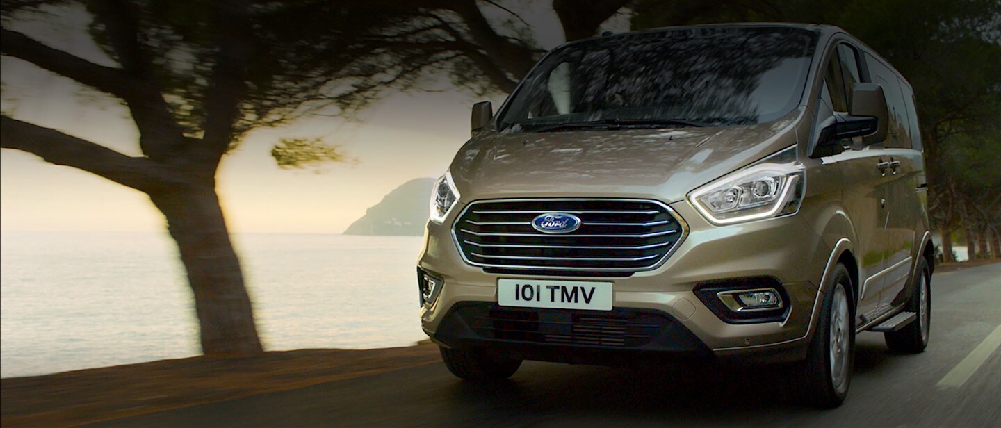 Nuovo Tourneo Custom | Ford CH